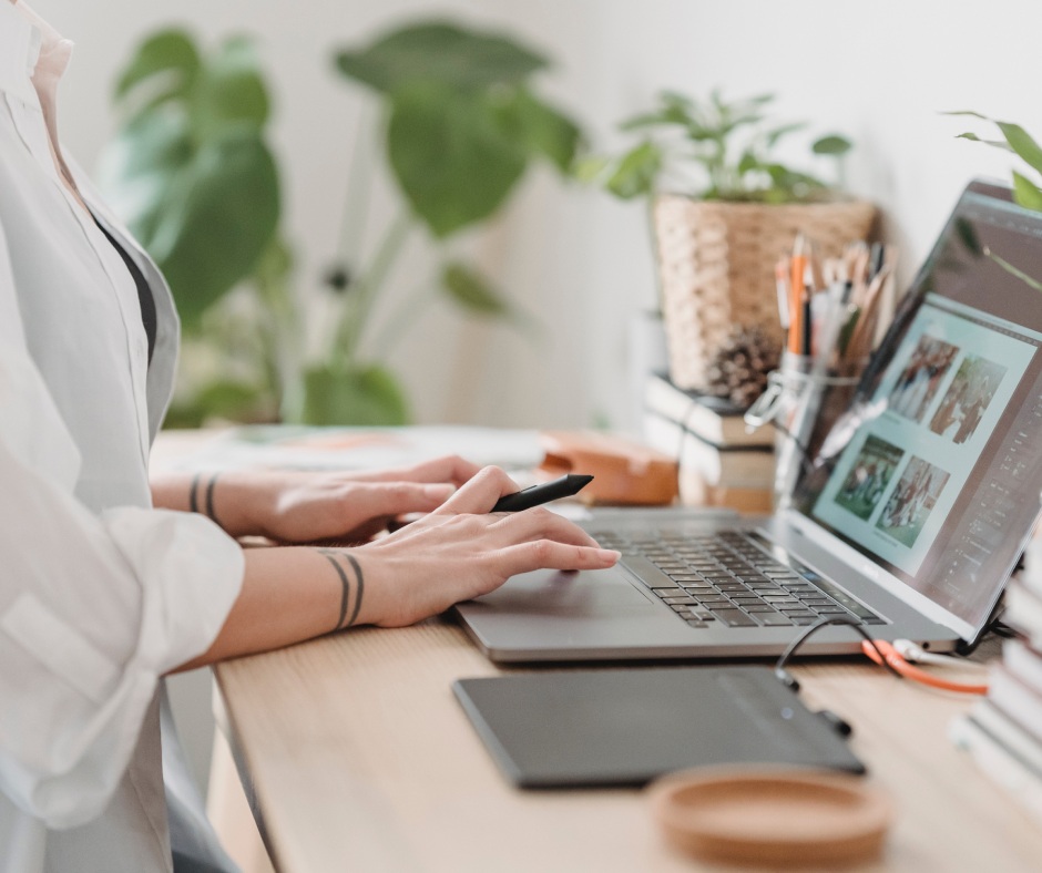 How to Protect Your Interiorscape Business From Fraudulent Purchases